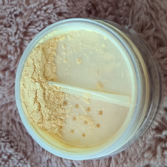 Bobbi Brown | Makeup | Bobbi Brown Sheer Finish Pale Yellow Loose ...